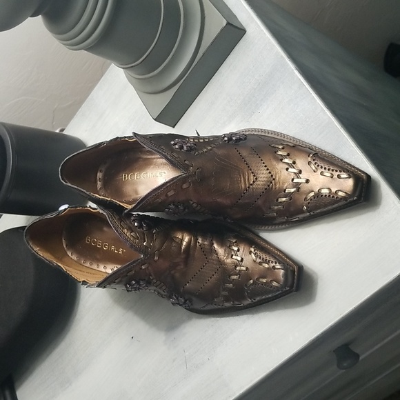 BCBGirls | Shoes | Bcbg Metalic Bronze Leather Booties Sz 7 | Poshmark